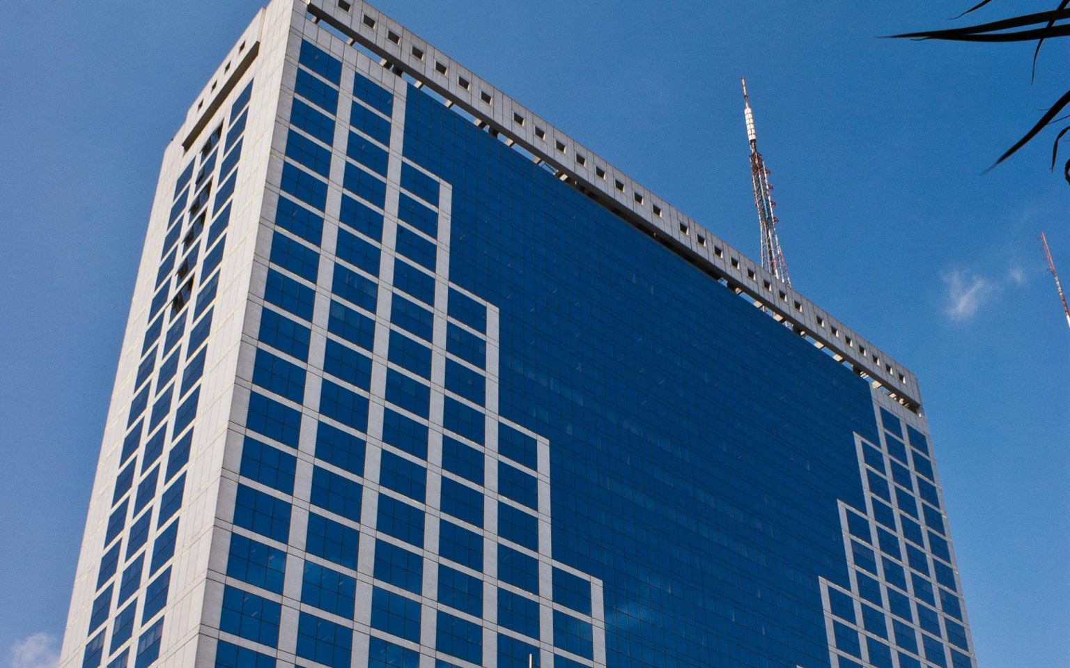 Sener en Brasil: contacta con nosotros