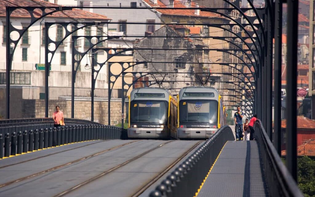 Light Rail & Tram - Sener
